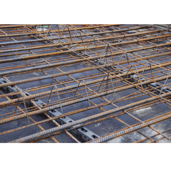 Cale d'armature perforée en PVC pour coffrage - Nevoga - long 2 m